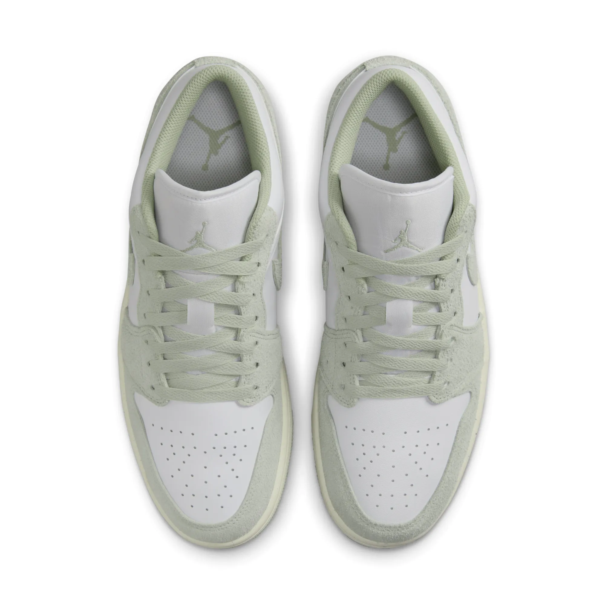 Nike Jordan Air Jordan 1 Low Se Trainers In White And Sage | FN5214-131 ...