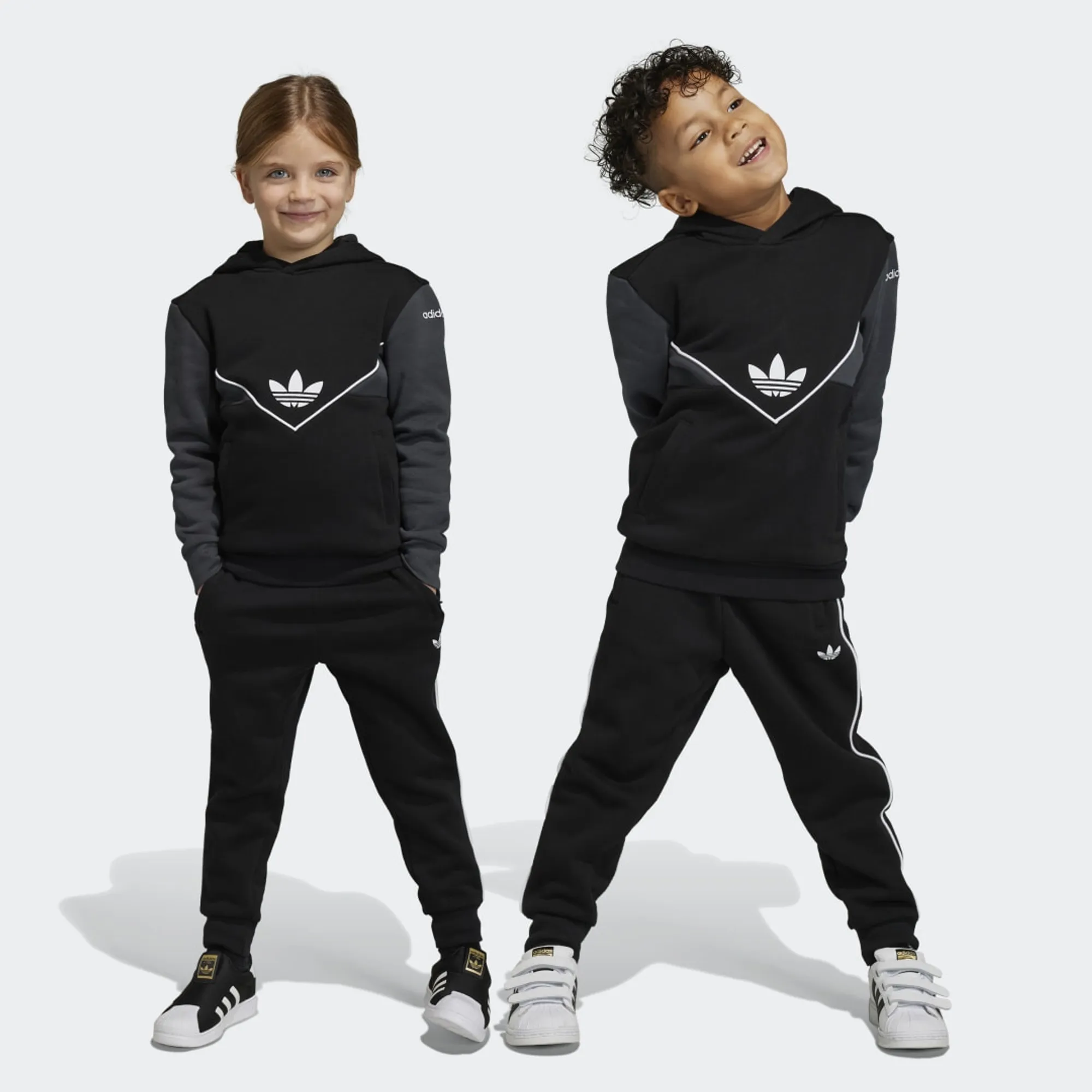 adidas Adicolor Hoodie Set | IB9910 | FOOTY.COM