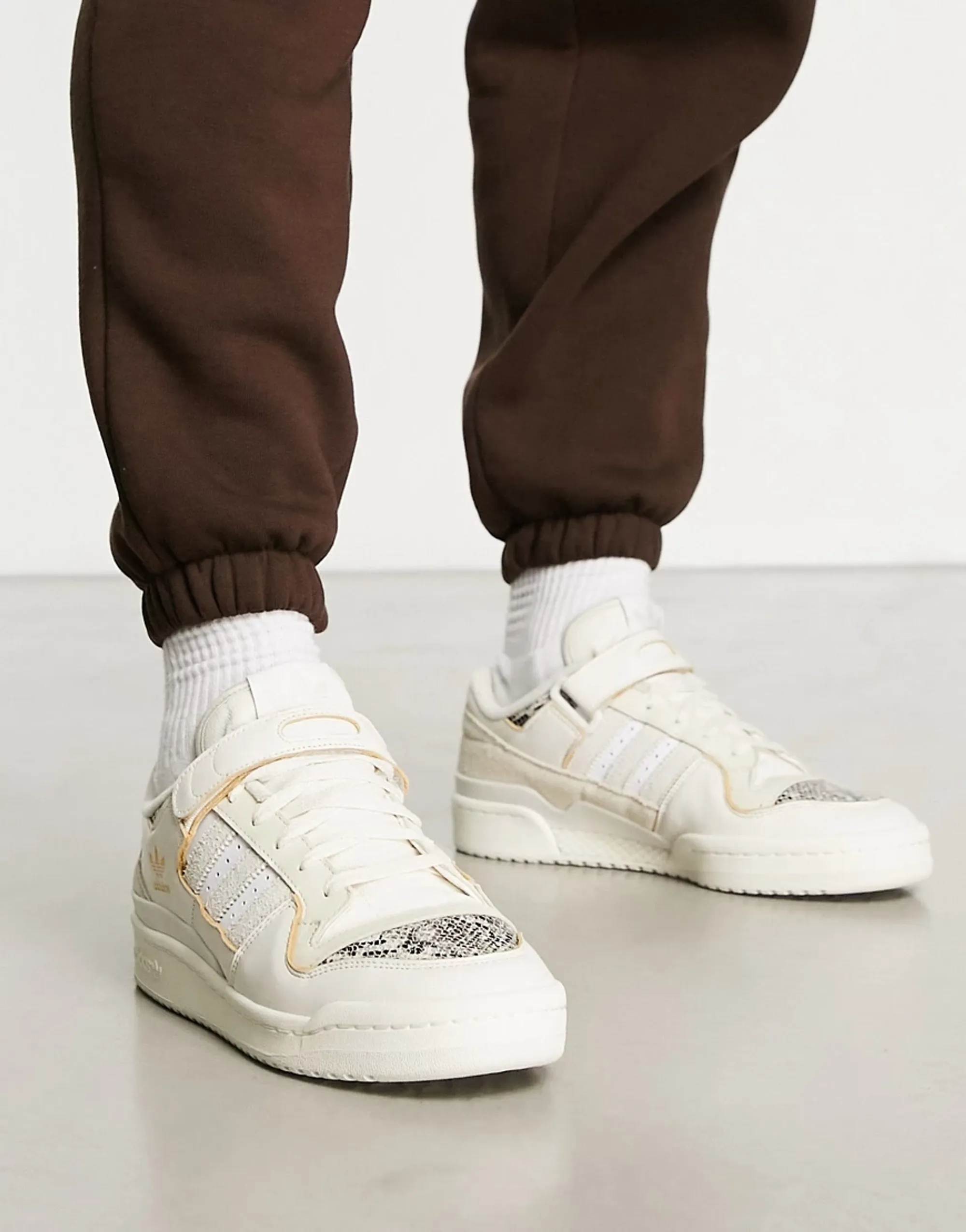 Adidas Originals Forum 84 Low Trainers In White With Snake Print Detail ...