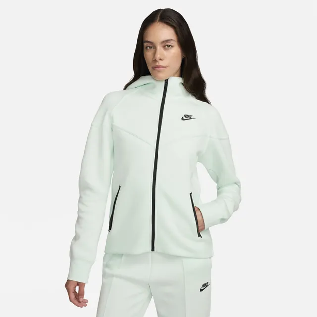 Nike Tech Fleece Windrunner - Green | FB8338-394 | FOOTY.COM