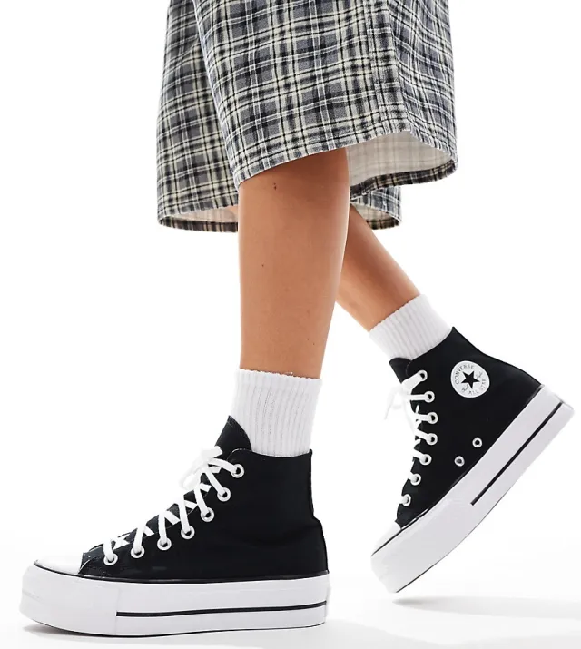 Converse Chuck Taylor All Star Hi Lift Wide Fit Trainers In Black ...