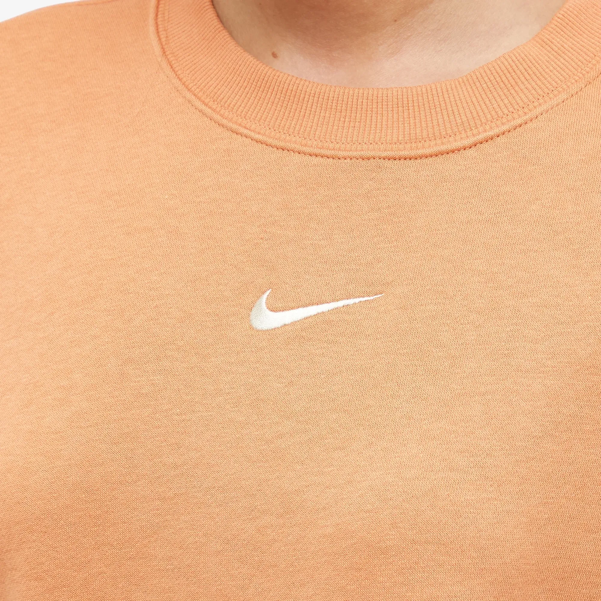 Nike Women's Phoenix Fleece Crew Sweat Amber Brown/Sail | DQ5733-225 ...