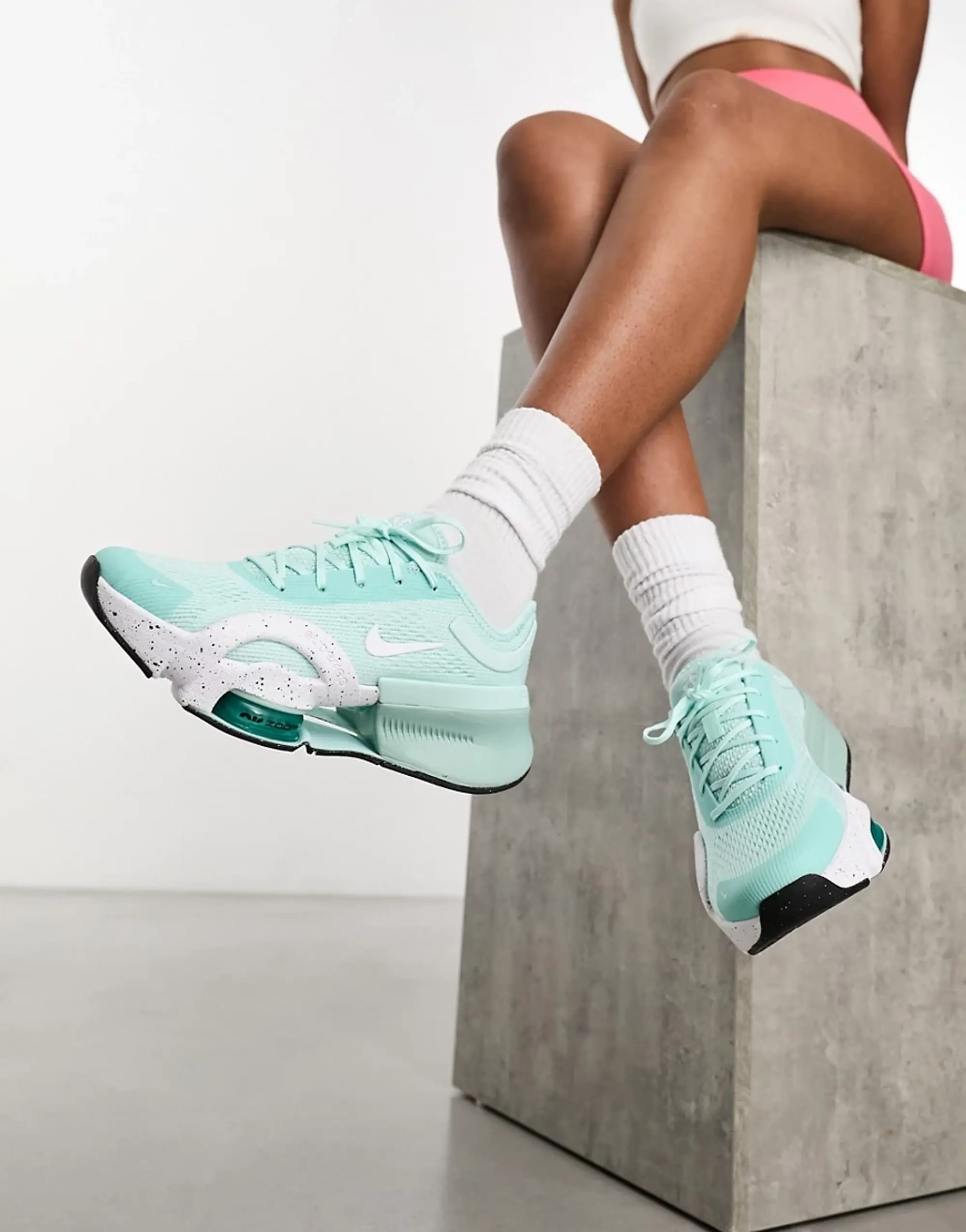 Nike Training Zoom Superrep 4 NN Trainers in blue Green DO9837 300 FOOTY.COM