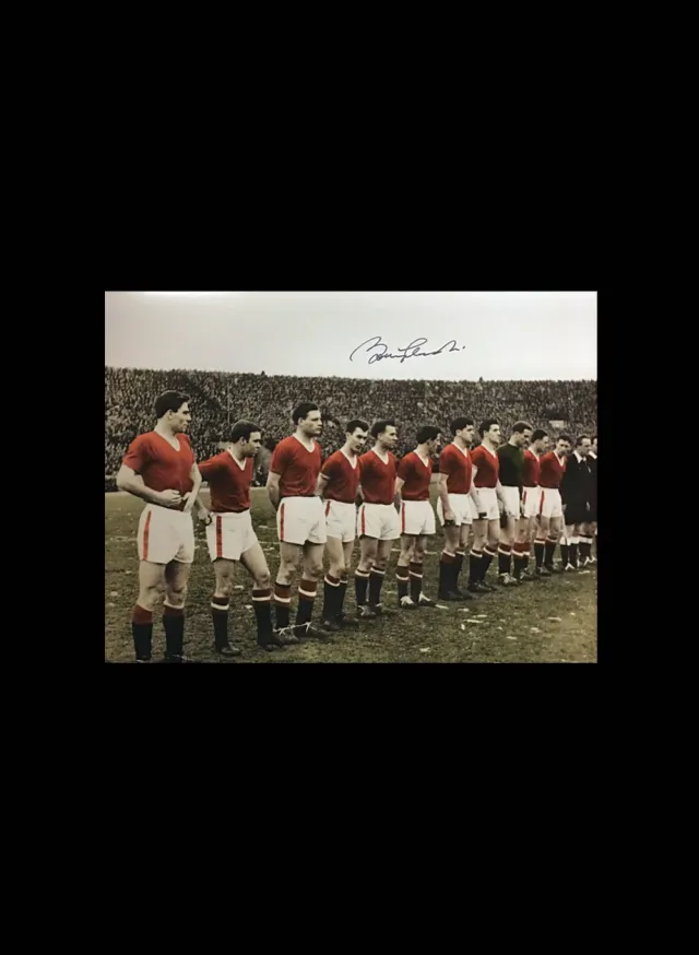 Sir Bobby Charlton Signed Busby Babes “The Last Lineup” Photo With ...