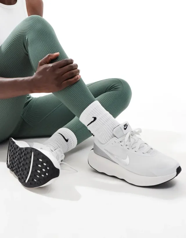 Nike Training Promina Premium Trainers In White And Glitter | FZ2093 ...