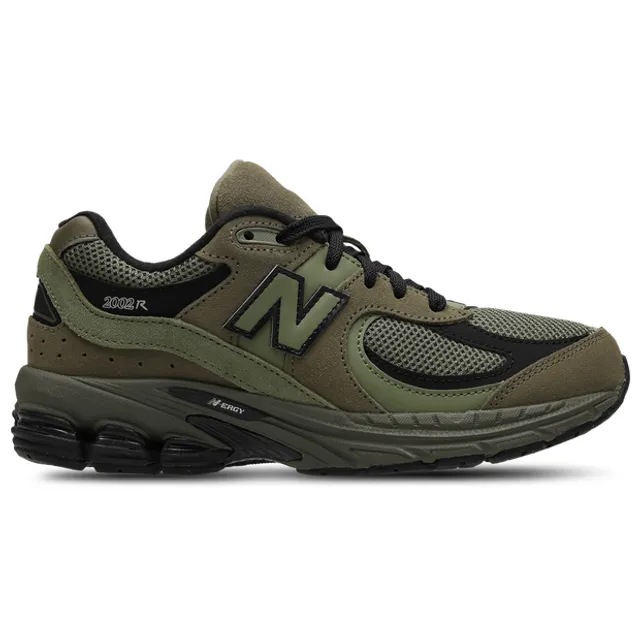 New Balance 2002R Junior - Green - Kids | GC2002OL | FOOTY.COM